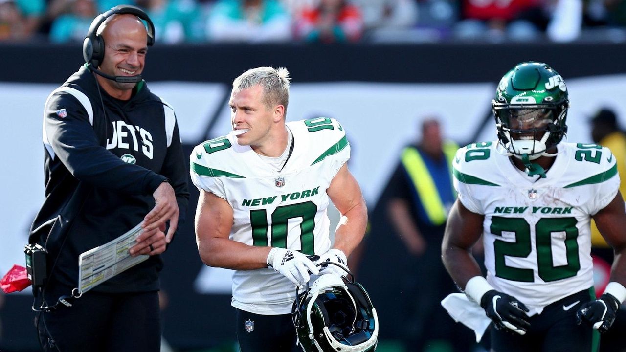 Saleh's message for young, enthusiastic Jets: Stay hungry - Newsday