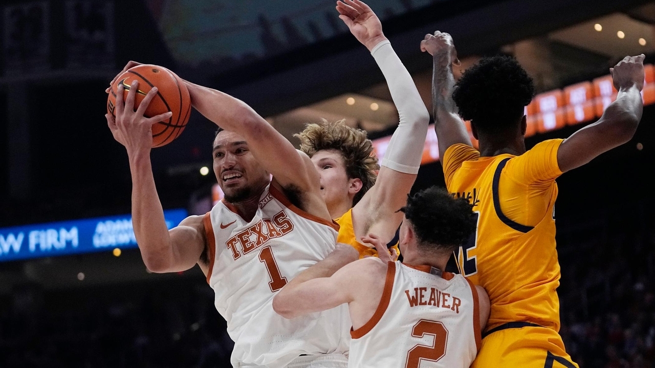 Tyrese Hunter has season-best 23 points, No. 21 Texas routs UNC ...