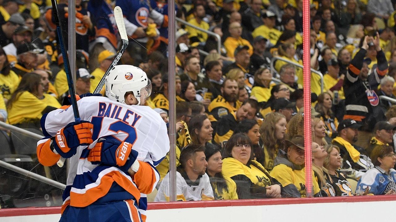 Game 3: Islanders vs. Penguins - Newsday