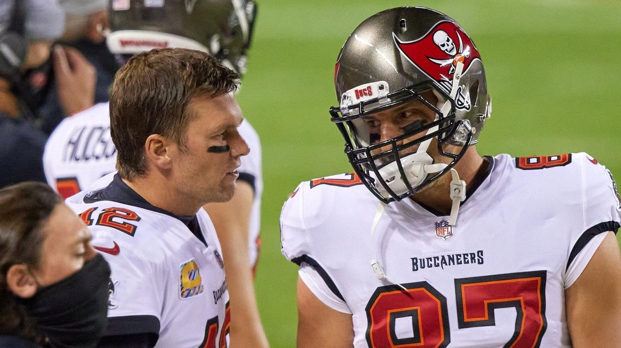 Tom Brady and Rob Gronkowski: Nothing alike, but they're great as a ...