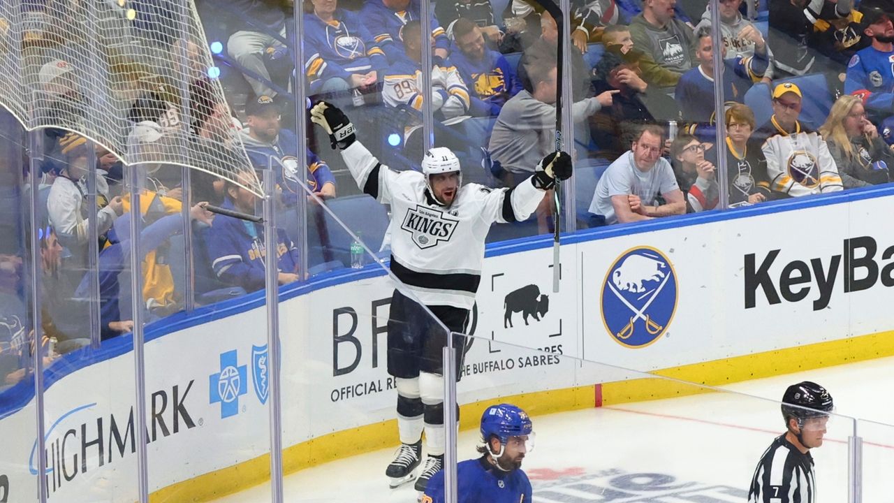 Anze Kopitar provides Los Angeles Kings a familiar lift with season ...