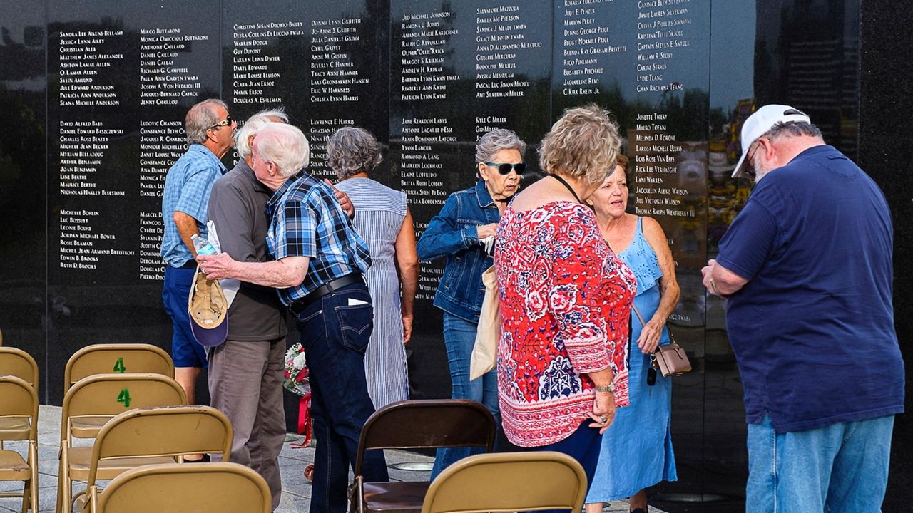 26 years after Flight 800 crash, victims' friends, family still gather ...