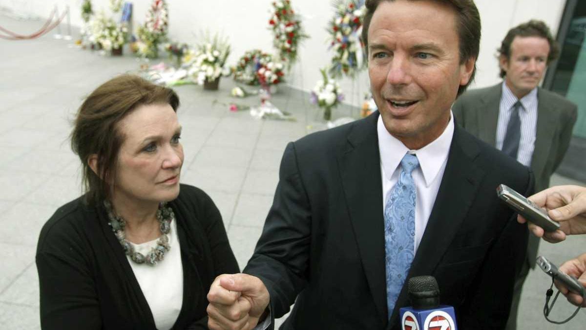 Judge orders documents released in Edwards case - Newsday