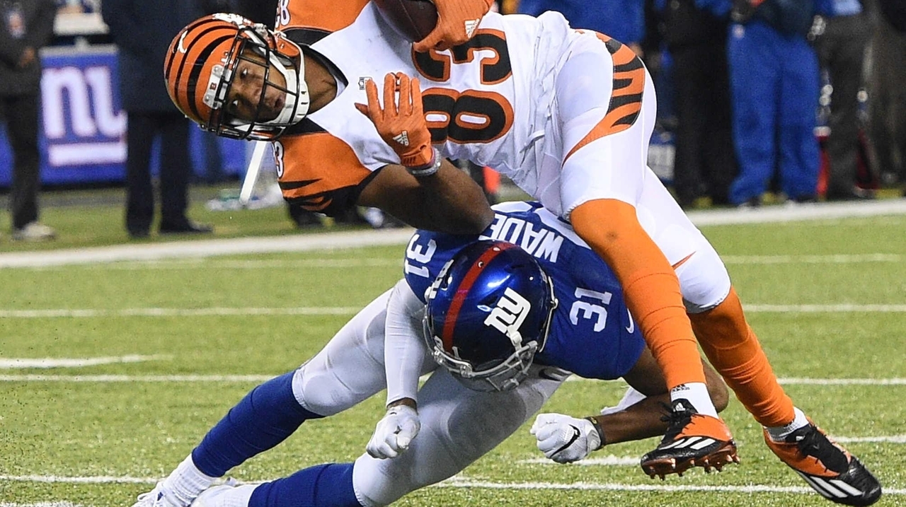 Trevin Wade saves four points with jarring hit at goal line - Newsday