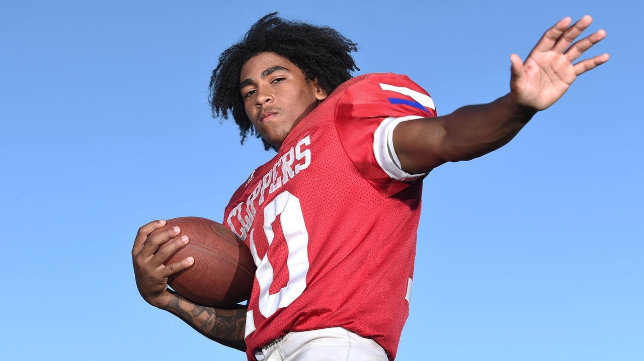 Suffolk Division II football team-by-team preview - Newsday