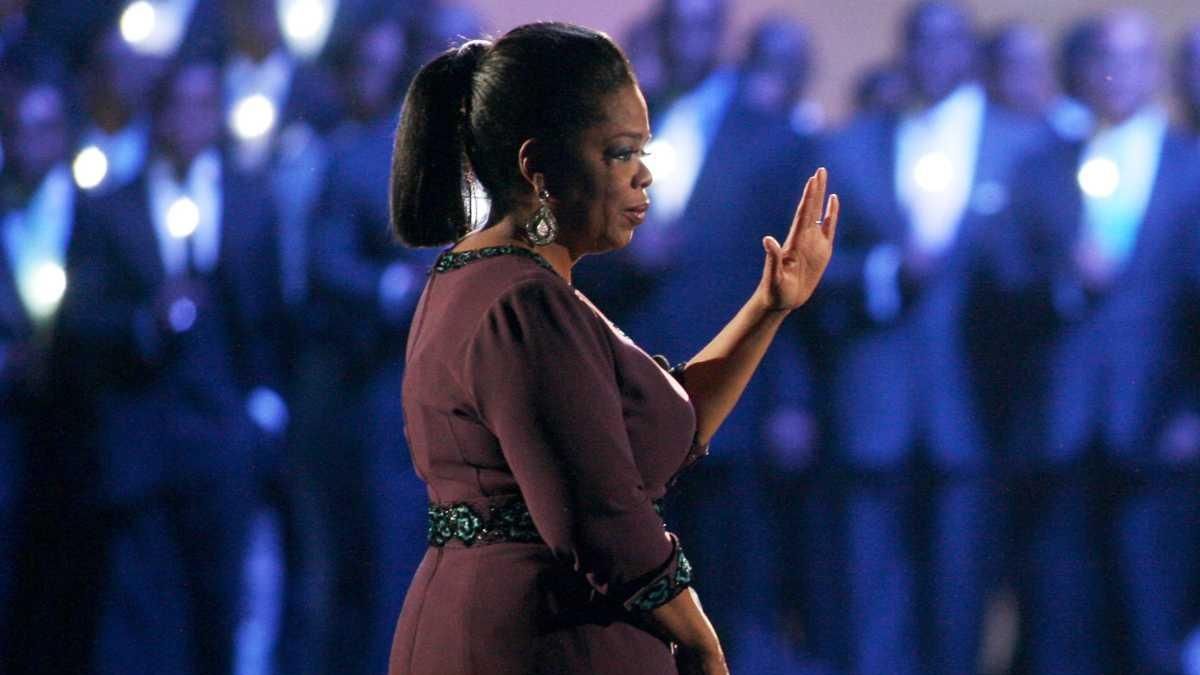 Oprah Winfrey focuses on fans during finale - Newsday
