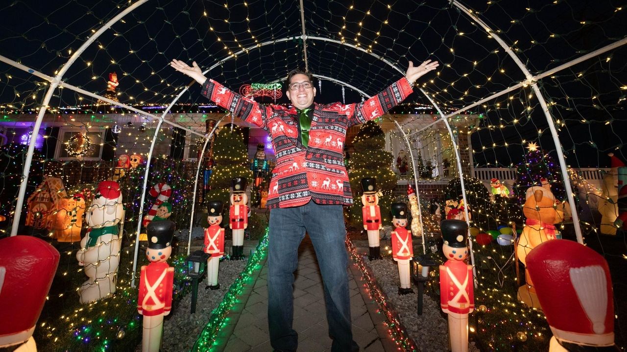 Holiday lights on Long Island: How these families are brightening the ...