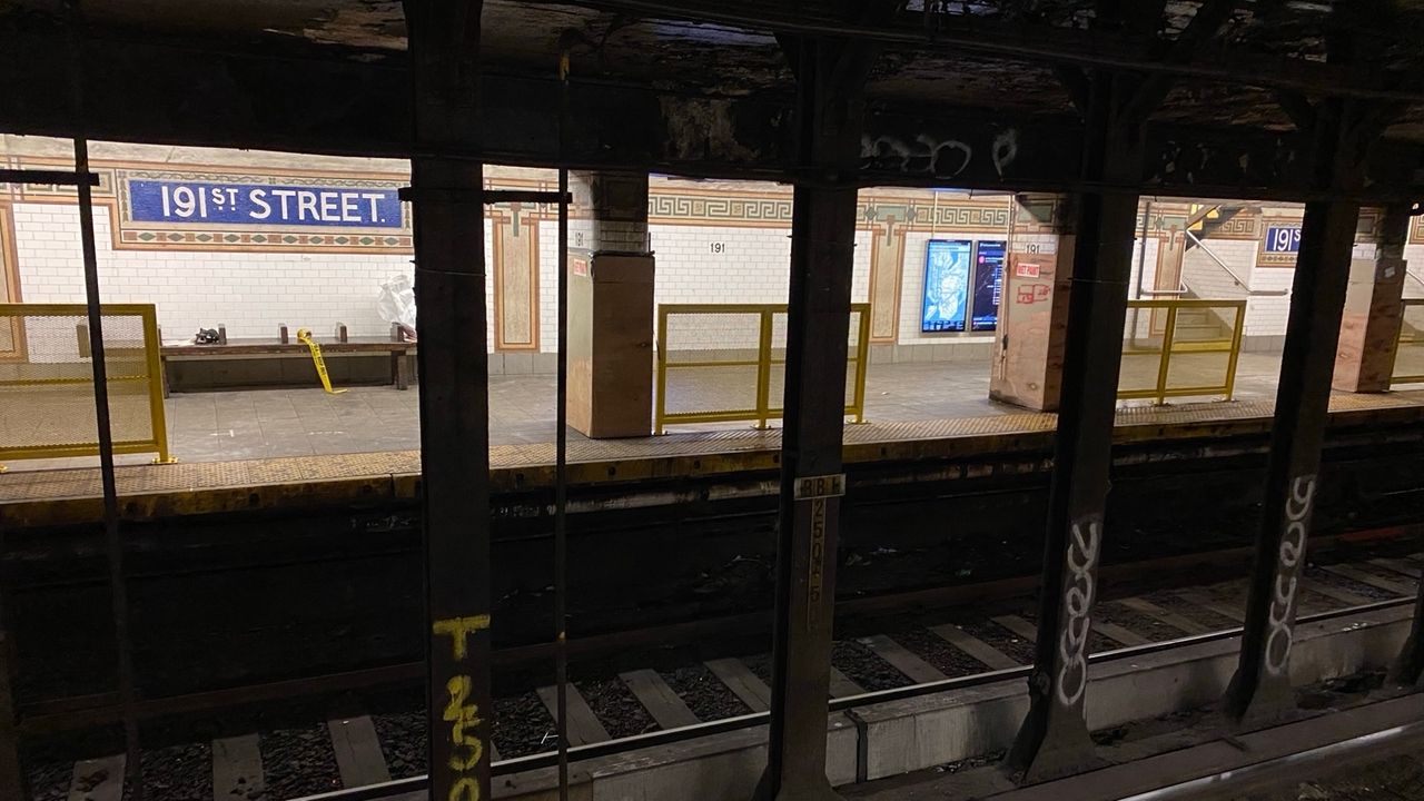 MTA testing use of barriers to keep subway riders off tracks - Newsday