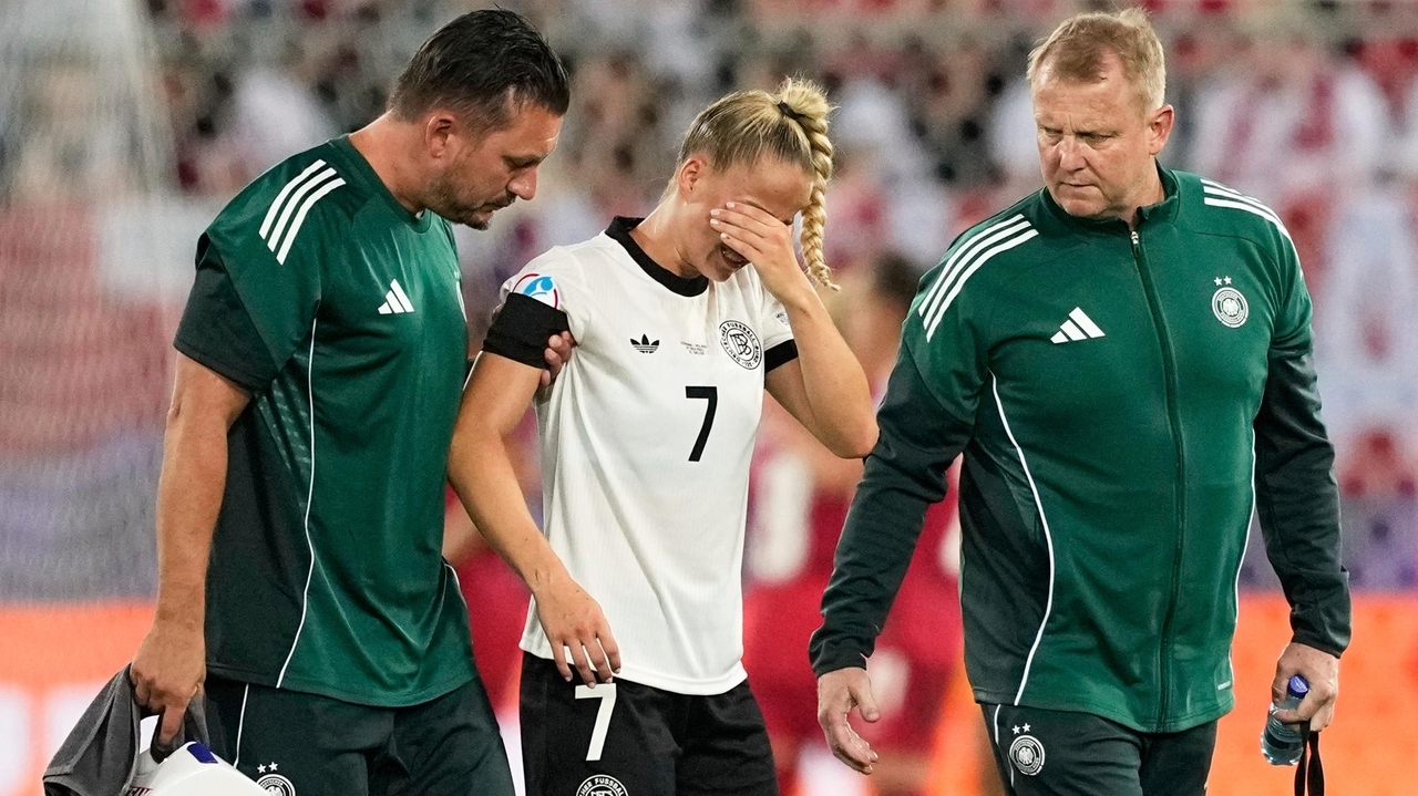 Germany captain Giulia Gwinn injured in Euro 2025 opener against Poland ...
