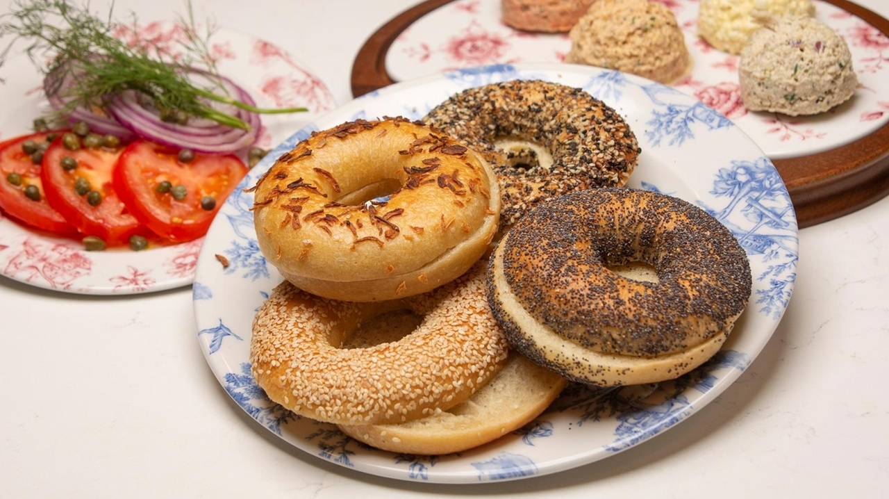 Bagel shop and pizzeria IT BGL to open in Oyster Bay - Newsday