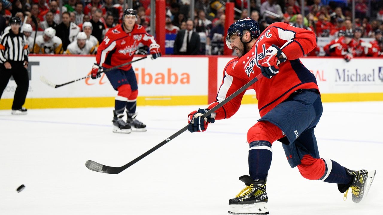 Alex Ovechkin is expected to miss 4 to 6 weeks with a broken left leg - Newsday