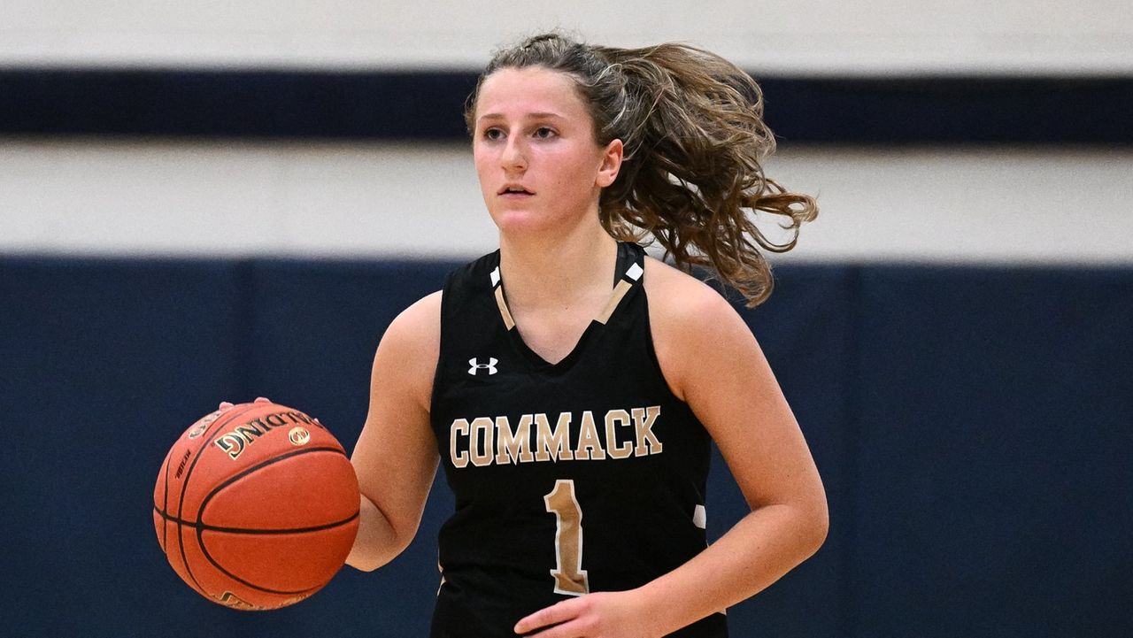 Vasselman, Kernaghan drive Commack past West Babylon - Newsday