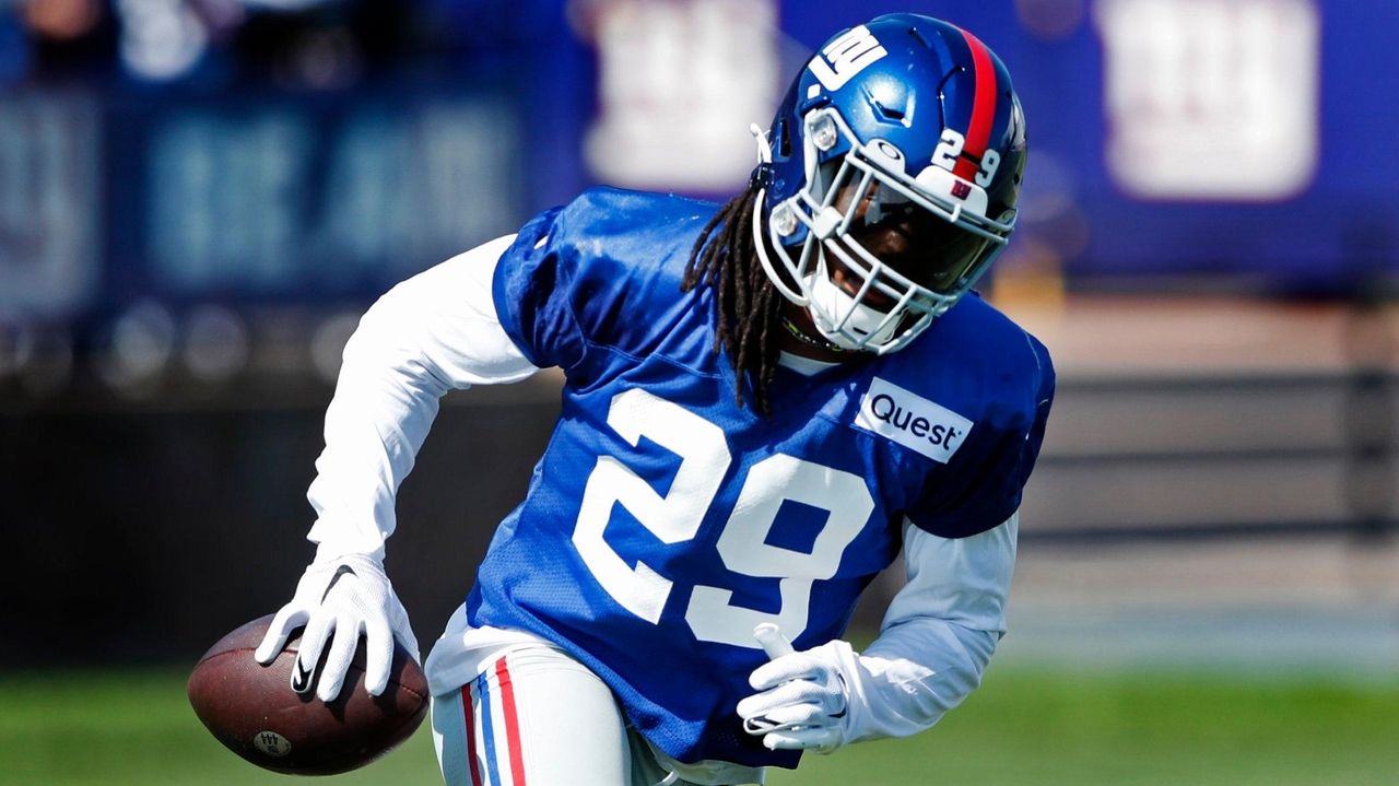 Xavier McKinney embraces being Giants' defensive leader - Newsday