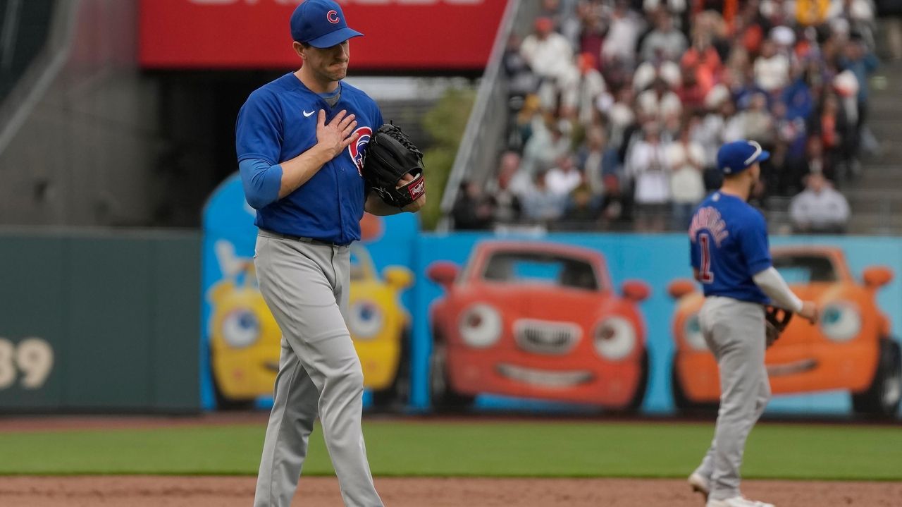 Hendricks no-hit bid ends on Haniger's 2-out double in 8th, Giants beat ...