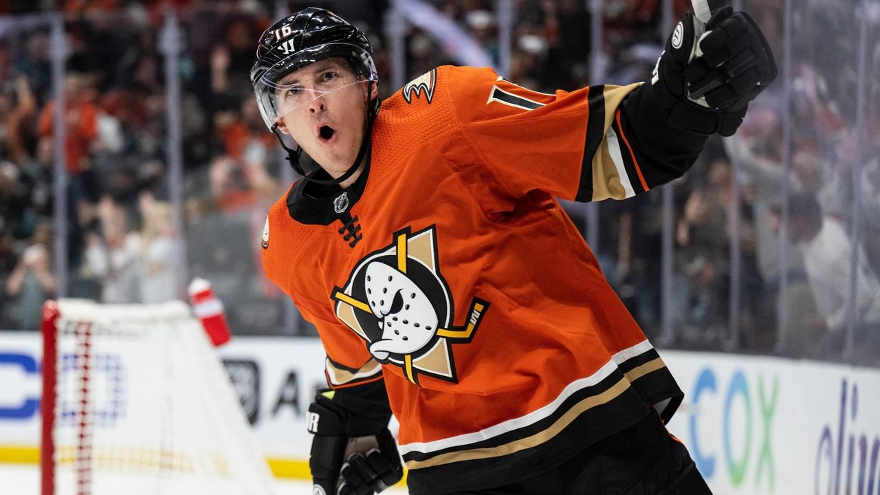 Ryan Strome returns to a place he called home the past four years - Newsday