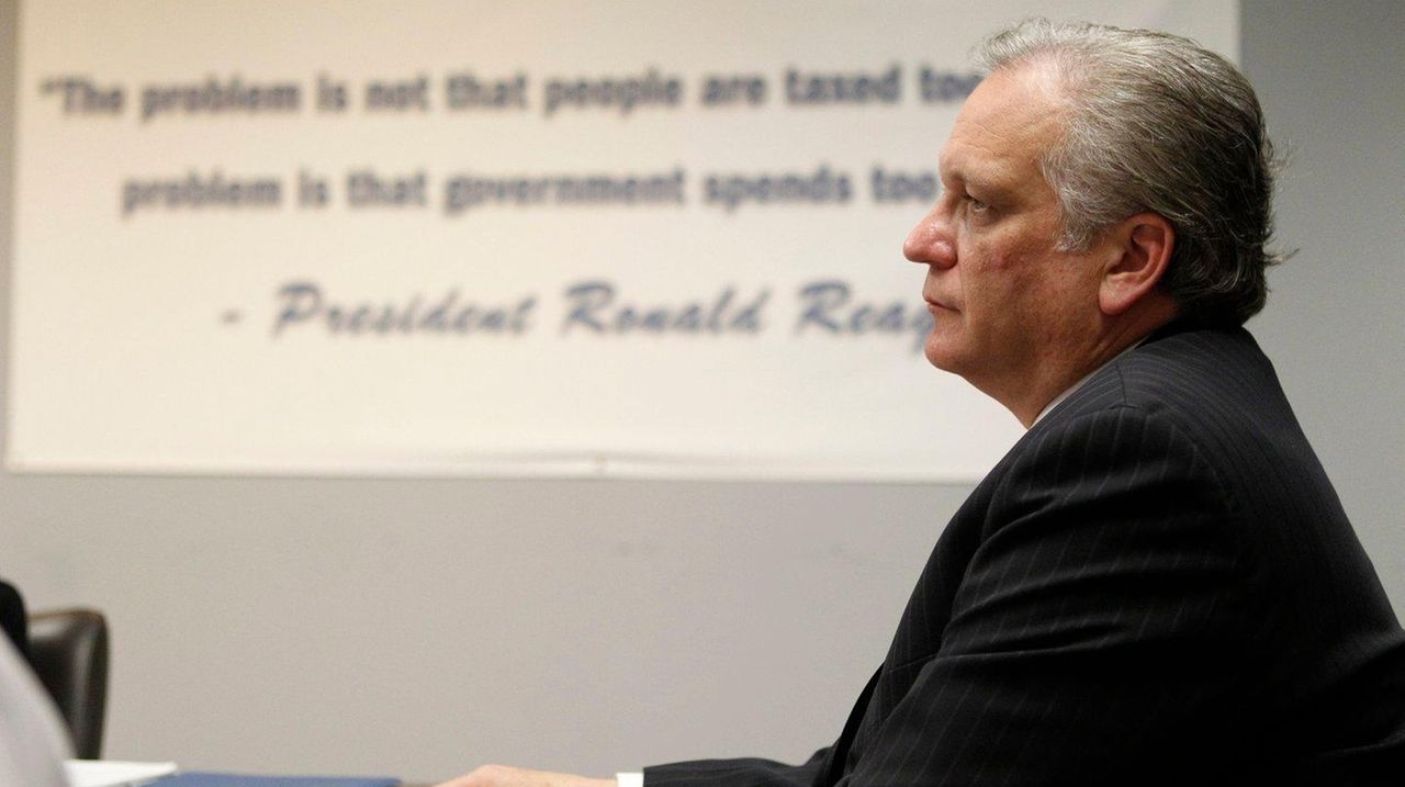 Edward Mangano took $17,007 pay raise - Newsday