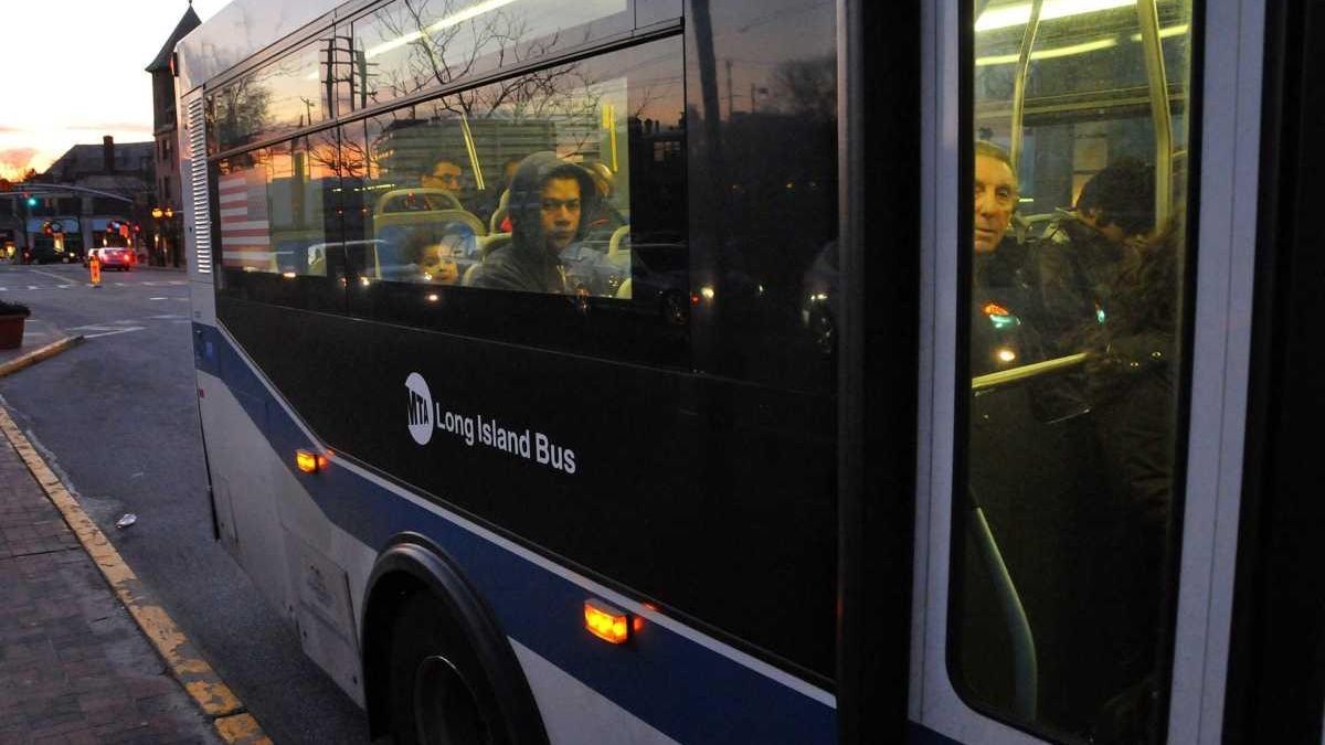 Details of LI Bus privatization sought - Newsday