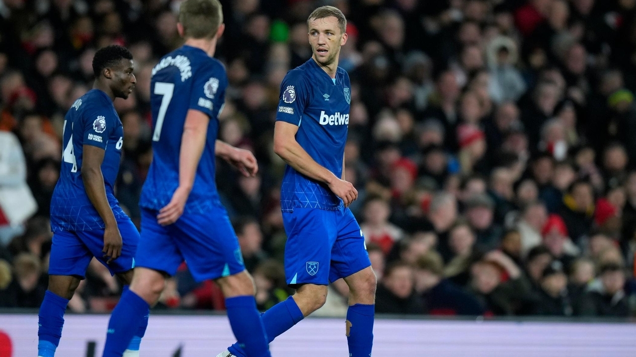 Arsenal beaten 2-0 by West Ham for 1st home loss in Premier League this ...