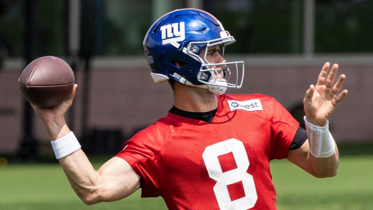 Rock: Bank on it — money won't change Daniel Jones - Newsday