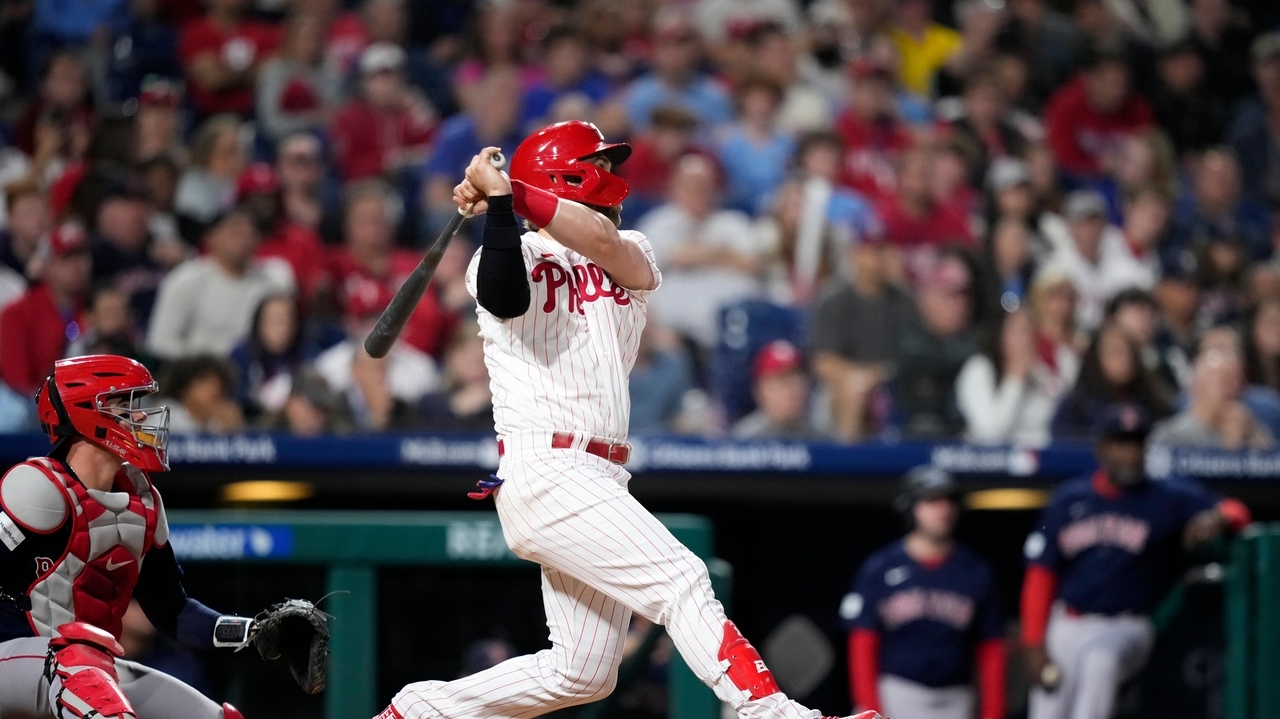 Harper hits first HR, but Phillies lose 6th straight - Newsday