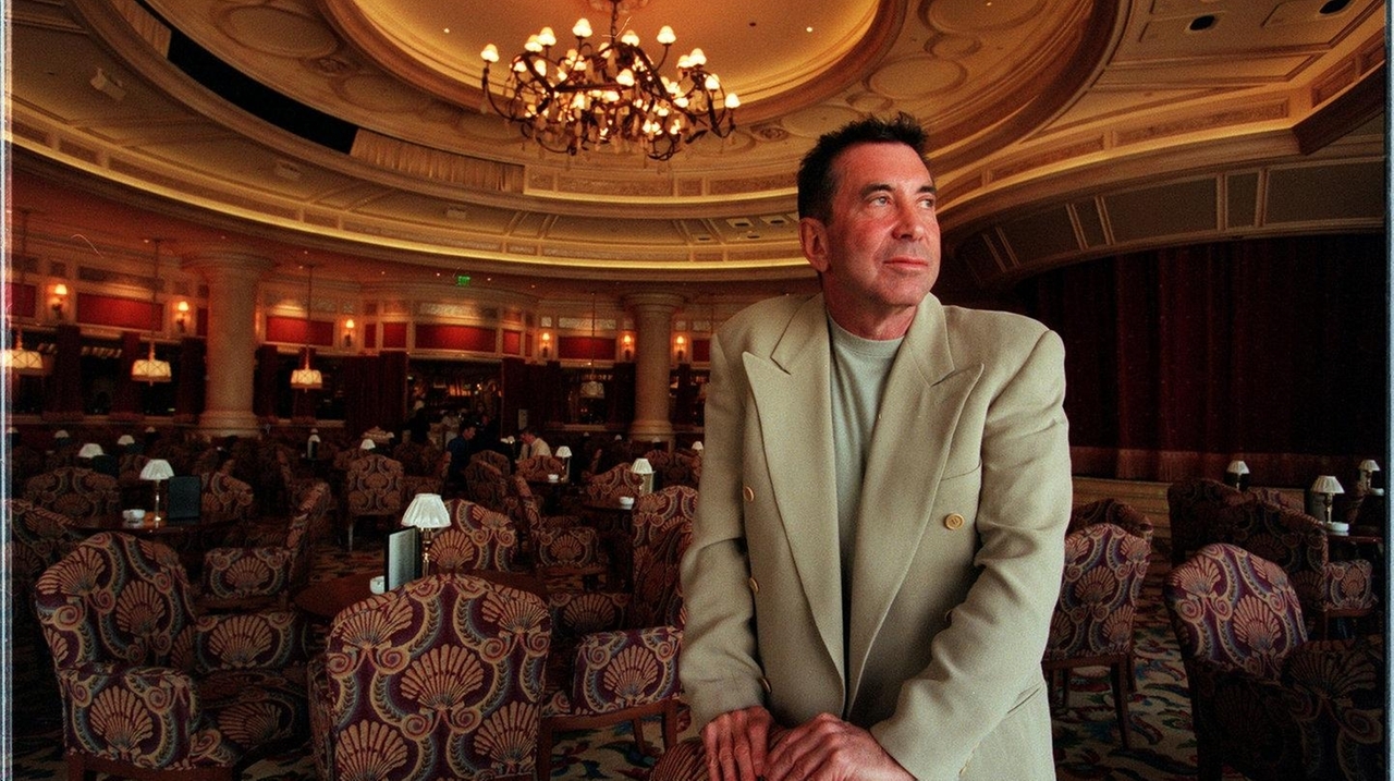 Sandy Gallin, Hollywood agent who guided icons such as Dolly Parton and ...