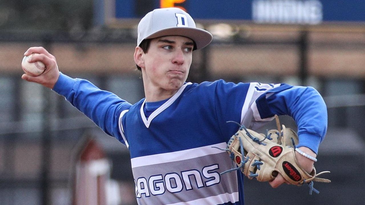 Knapp throws one-hit shutout for unbeaten Division - Newsday