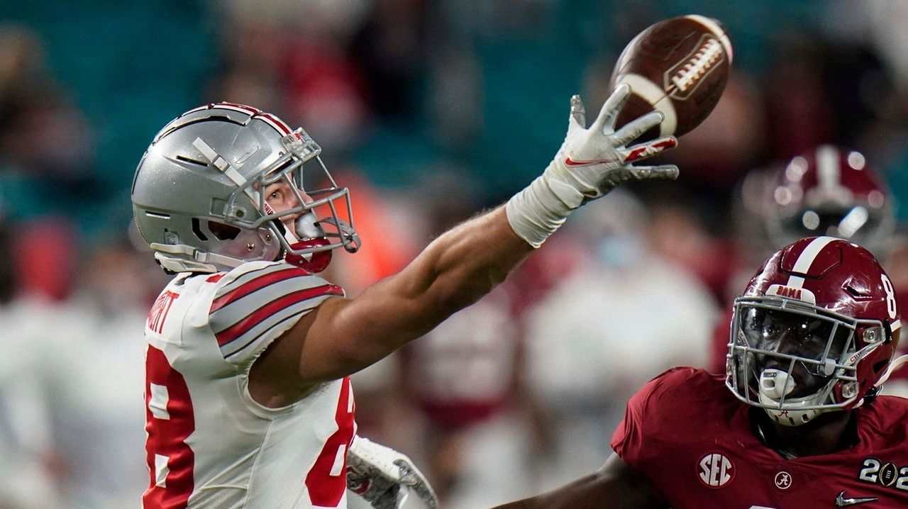 LI's Jeremy Ruckert puts off NFL Draft, will stay at Ohio State - Newsday