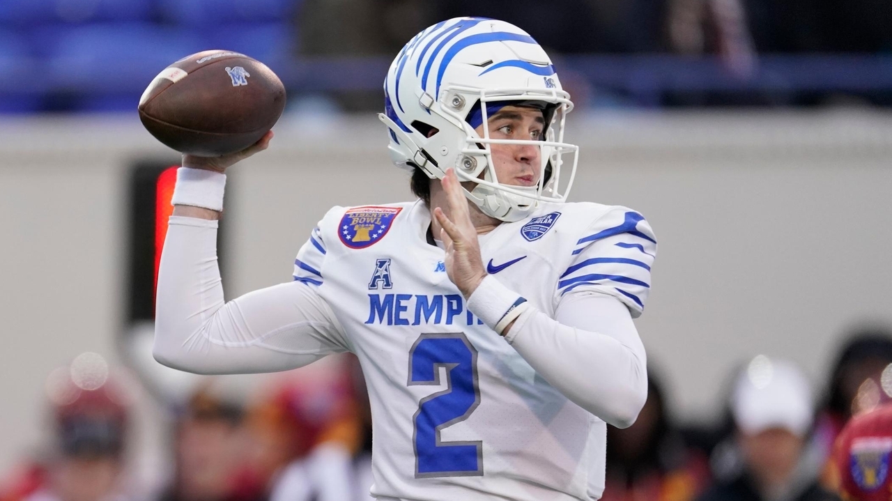 Seth Henigan figures in 5 TDs, Memphis shuts down Iowa State's run game ...
