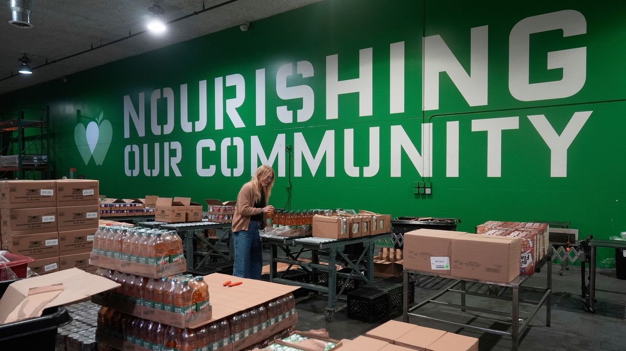 A look at what will happen to food assistance under Trump's big tax cut ...