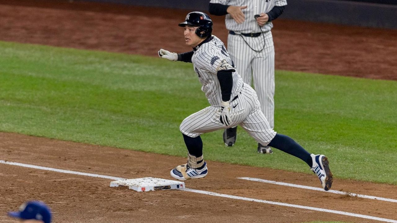 As Yankees pitchers and catchers report, questions about lineup remain ...