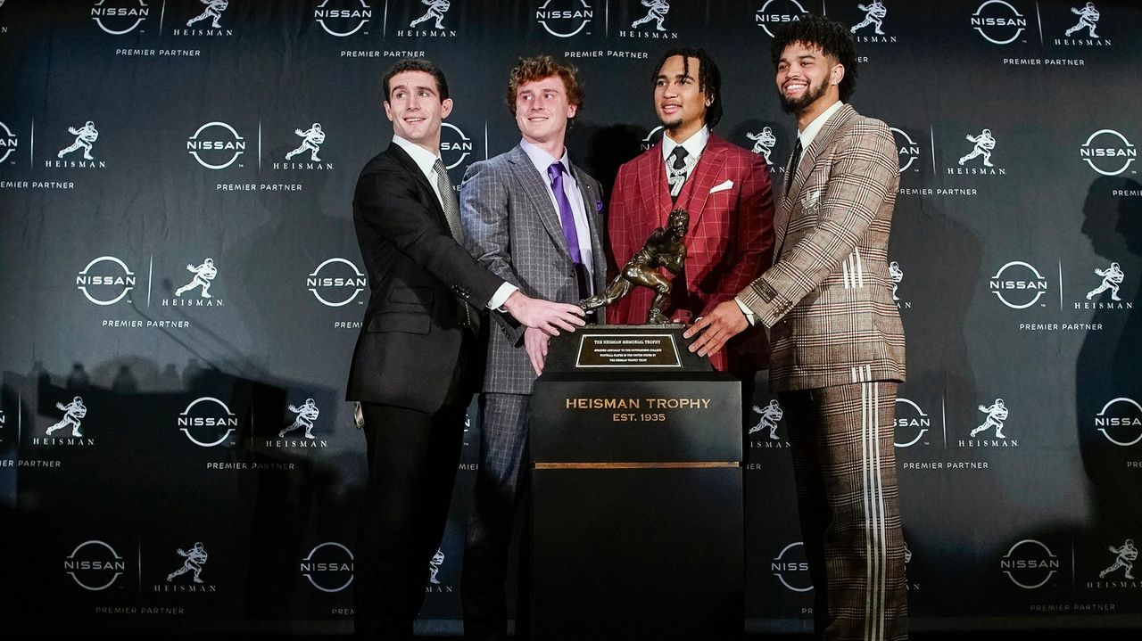 Caleb Williams captures Heisman Trophy ahead of three fellow QBs - Newsday