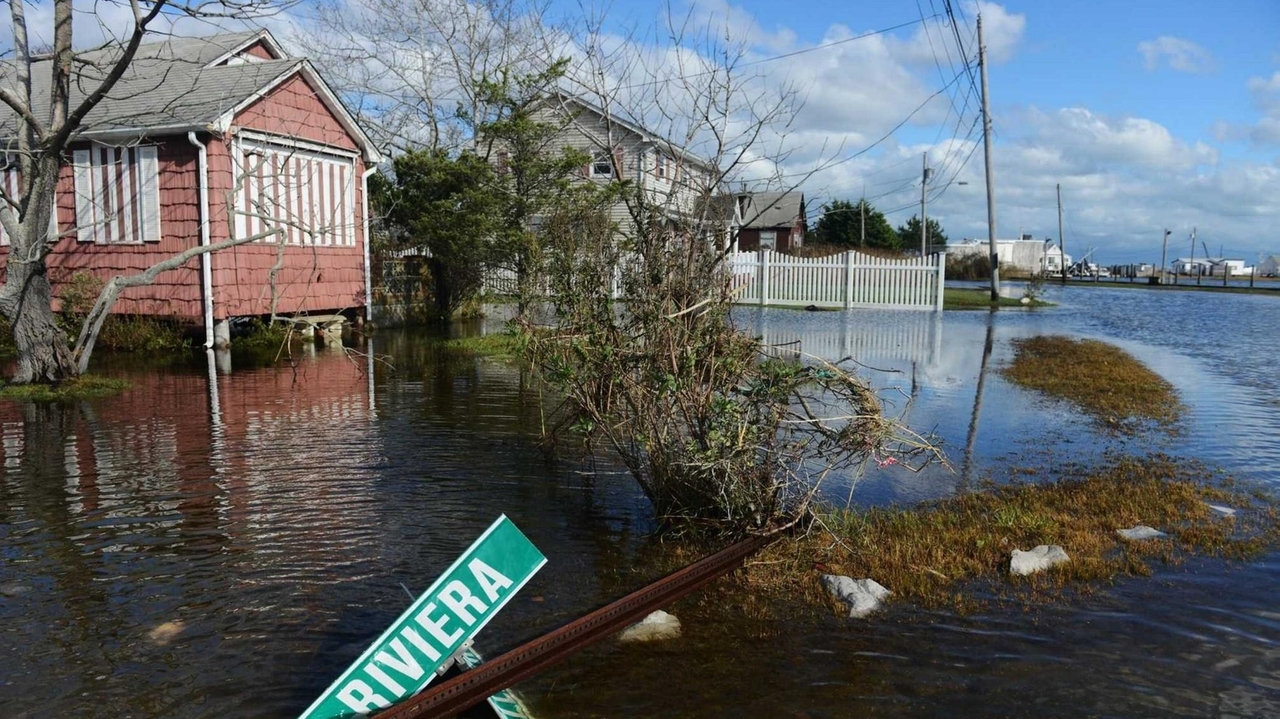 We can protect Long Island from storm surge - Newsday
