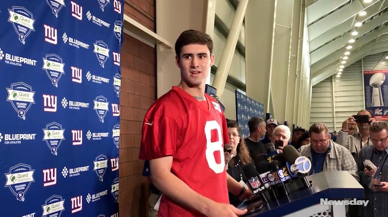 Daniel Jones' first day at Giants rookie minicamp - Newsday