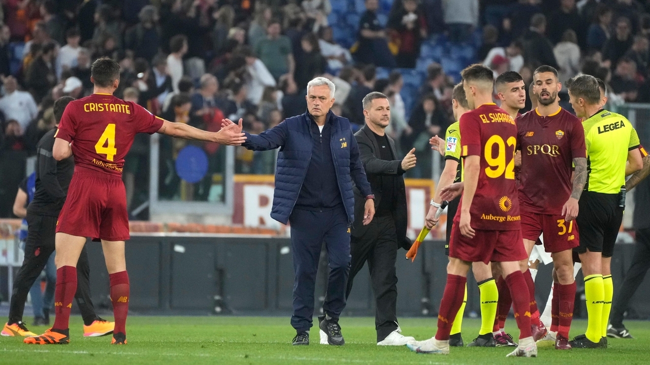 Roma and Milan draw 1-1 after goals in stoppage time - Newsday