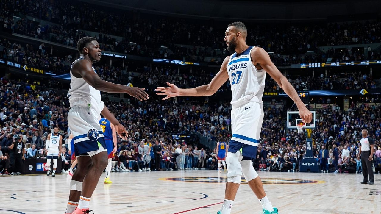 Edwards scores 43 points, Reid erupts in 4th to help Timberwolves beat ...