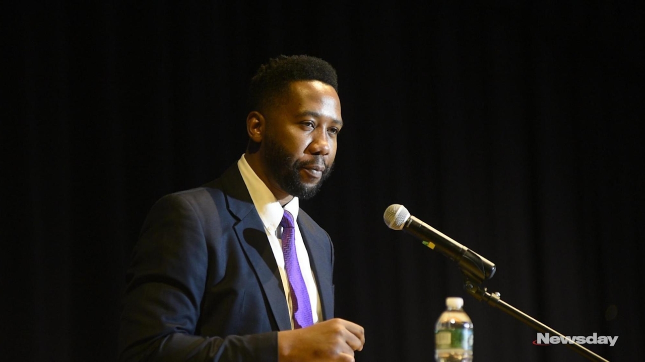 Ndaba Mandela speaks at Hempstead High School - Newsday