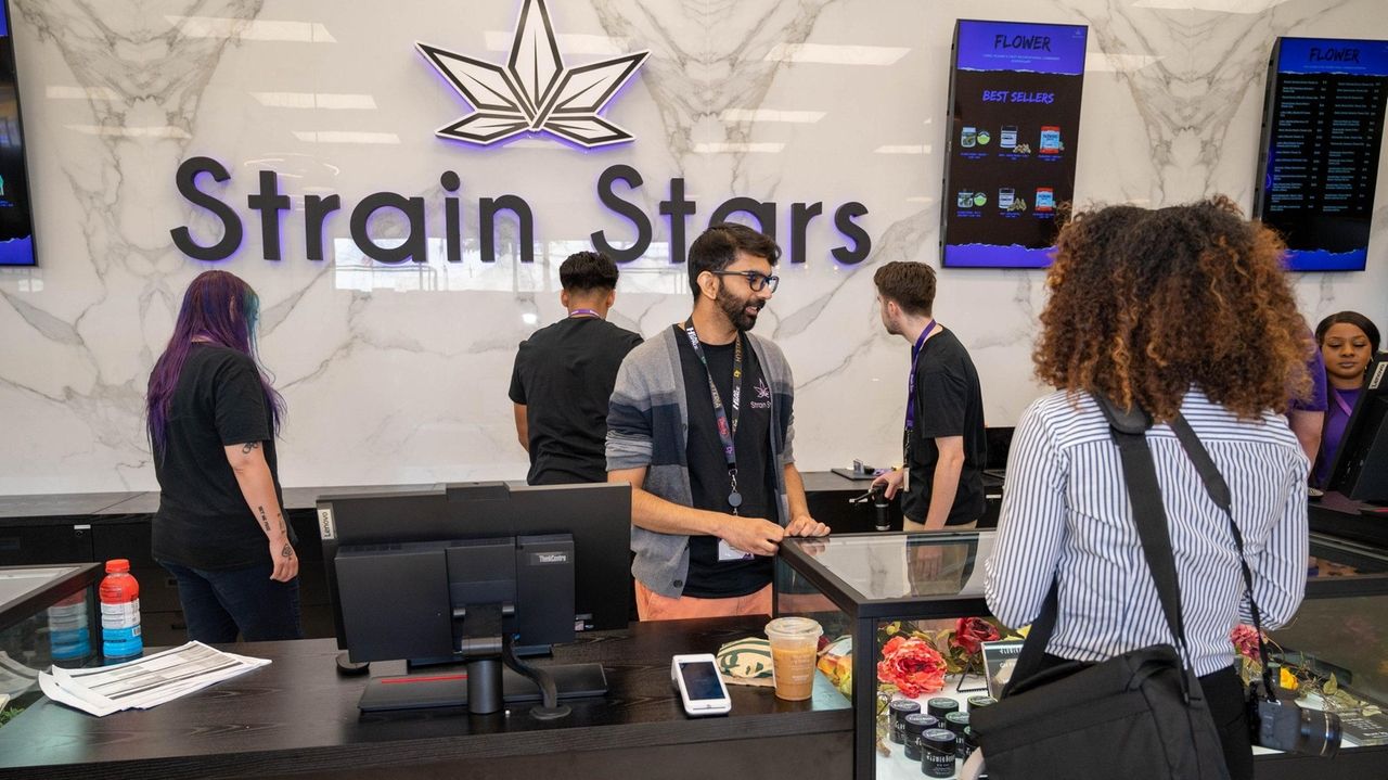 Strain Stars cannabis dispensary opens in East Farmingdale - Newsday