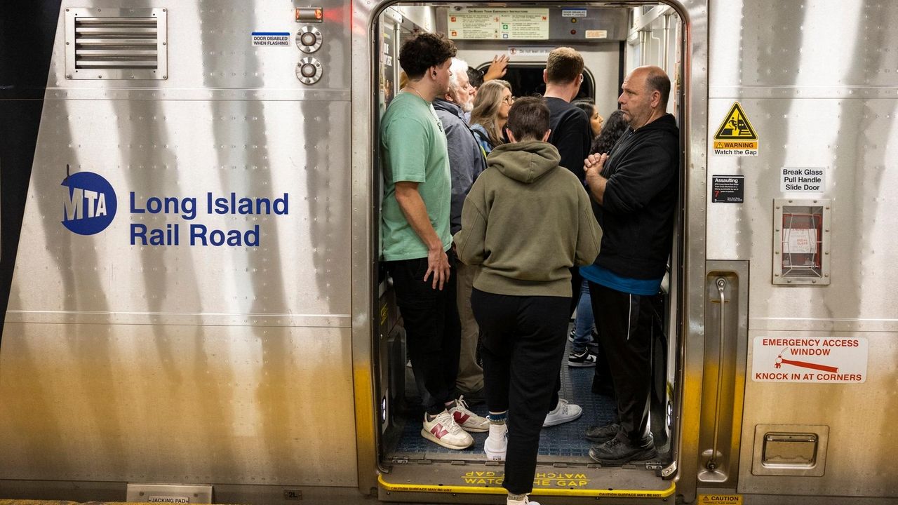 MTA: LIRR 'IOUs' for unpaid fares drop in past month - Newsday