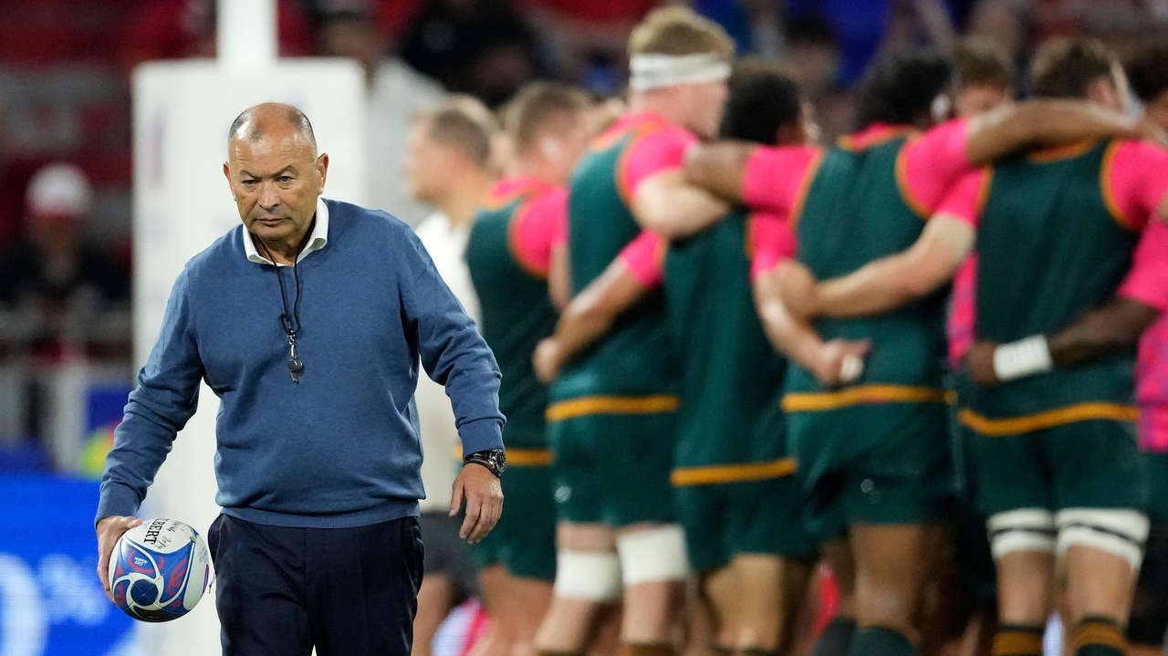 Coach Eddie Jones backed by union amid Australia's worst Rugby World ...