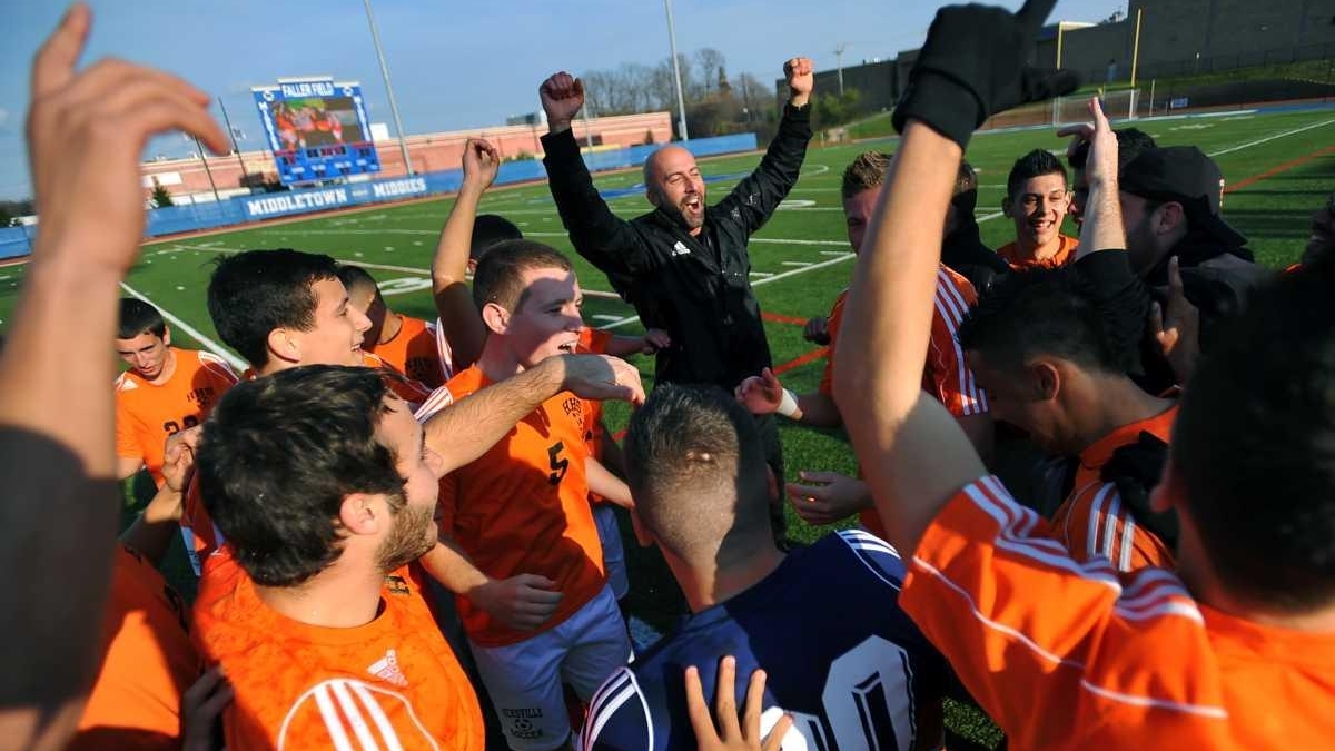 Hicksville wins Class AA state title - Newsday