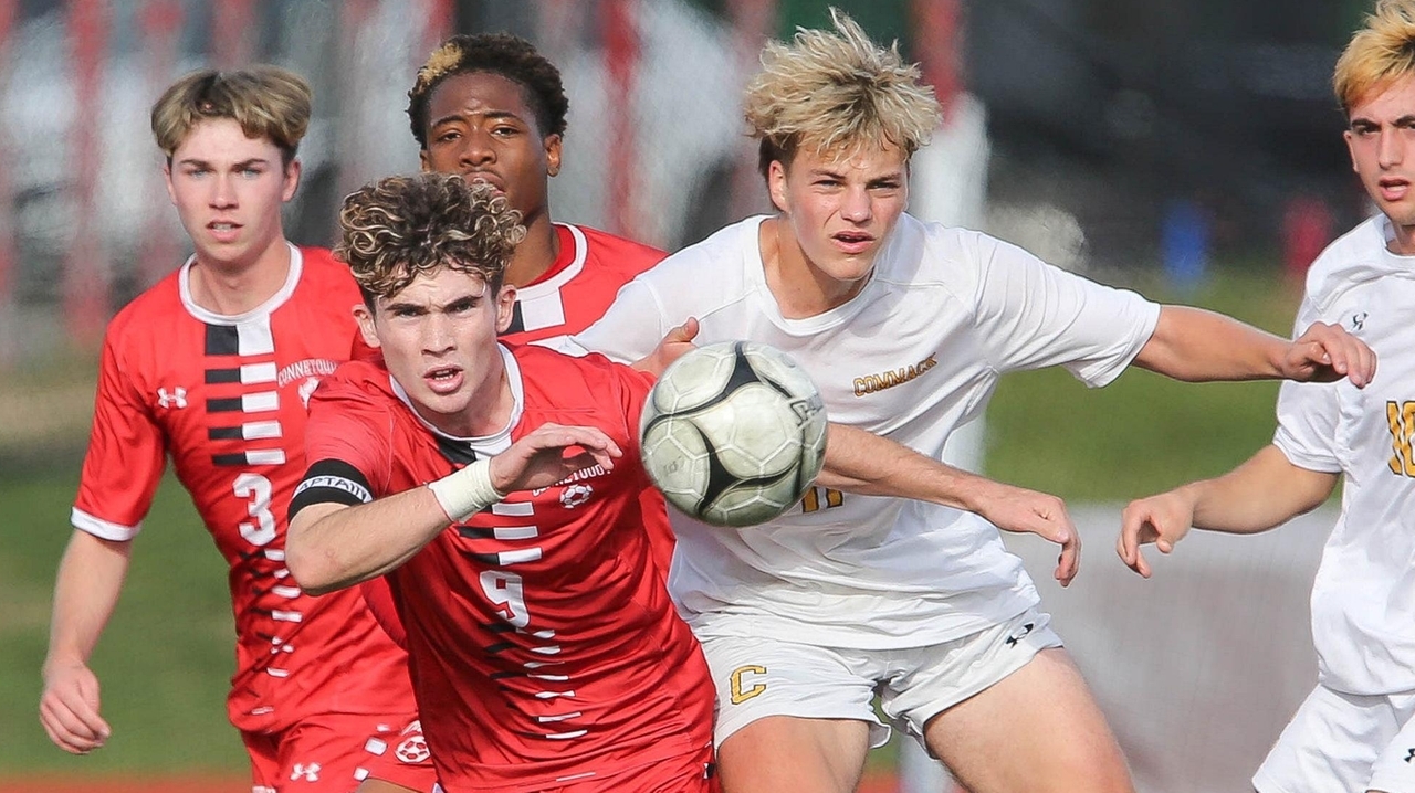 Photos: Commack vs. Connetquot boys soccer playoffs - Newsday