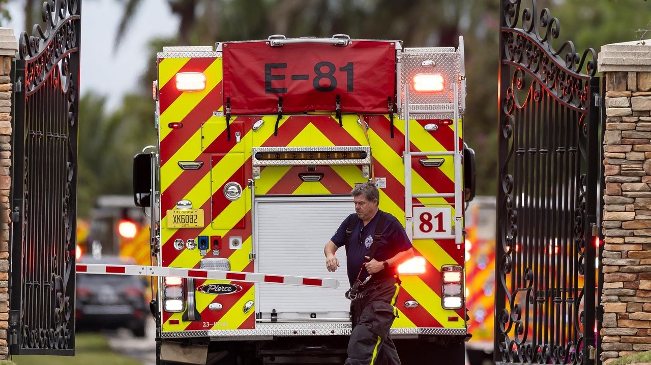 Fire at home of Dolphins receiver Tyreek Hill started by child playing with cigarette lighter ...