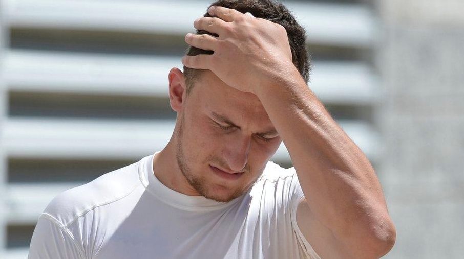 Johnny Manziel indicted in alleged attack on Colleen Crowley - Newsday