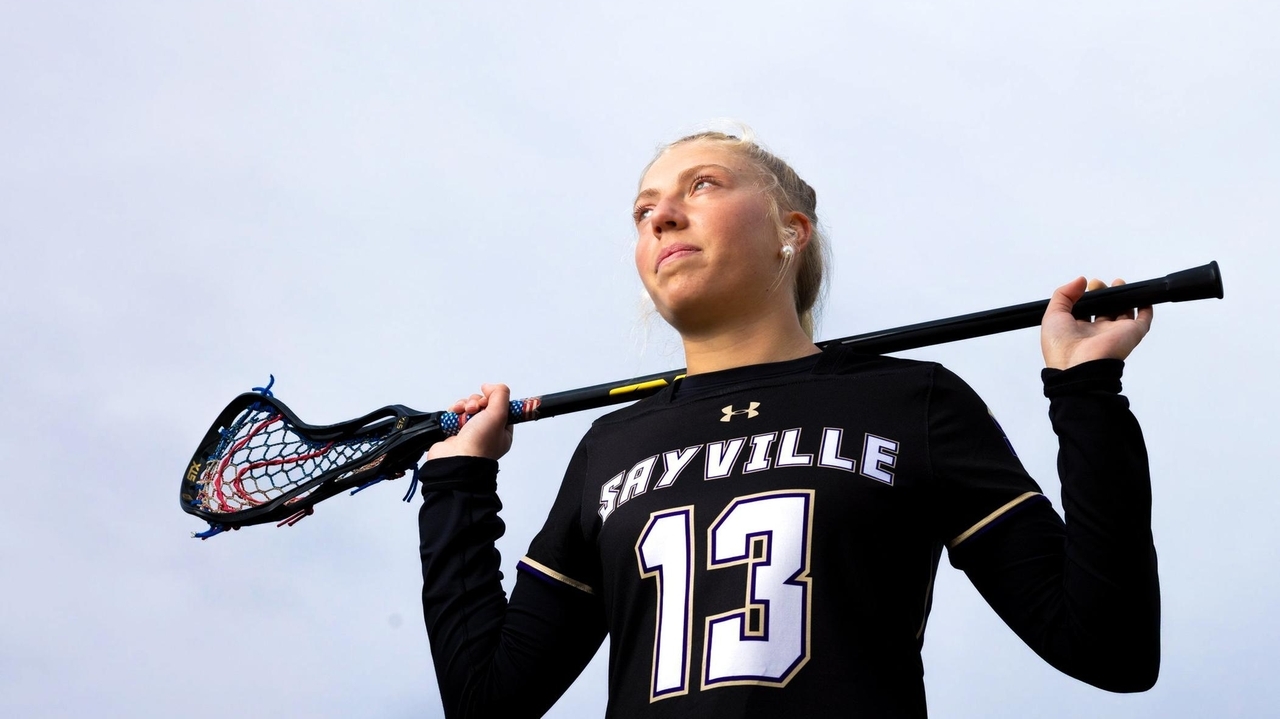 Sayville girls lacrosse's Sophia Buffardi has mastered draw - Newsday