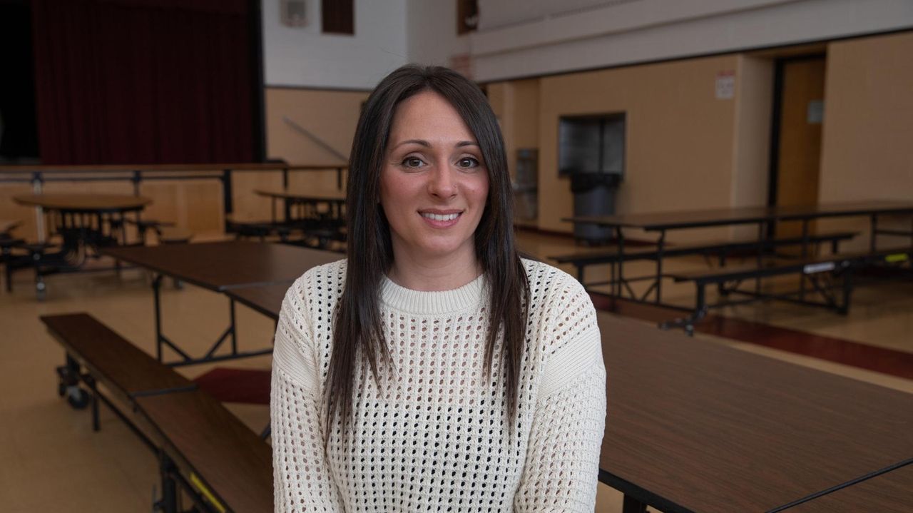 Cafeteria monitor Francesca Augello's Heimlich saves student - Newsday