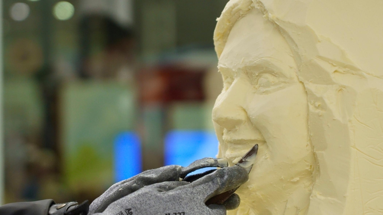 Minnesota State Fair butter sculpture tradition has dairy princesses ...