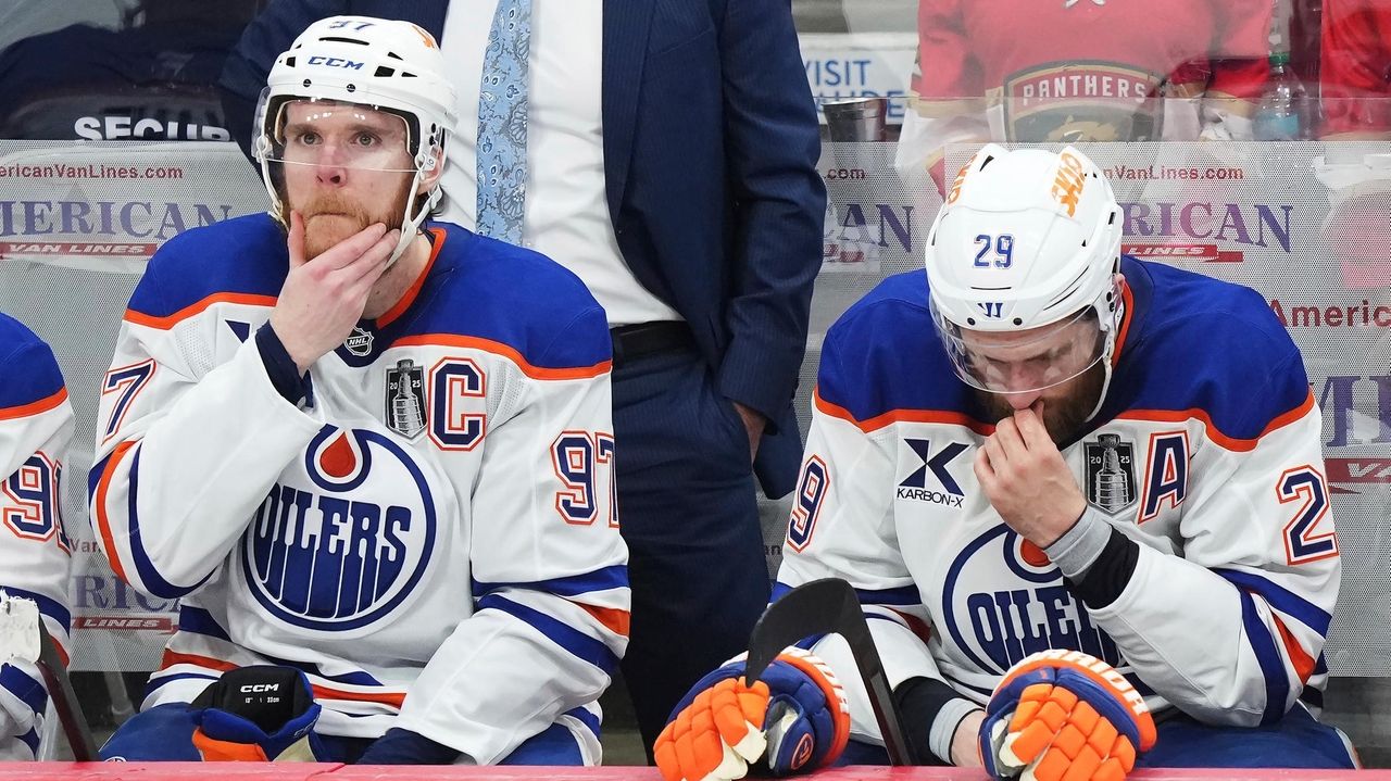 Connor McDavid and the Oilers see season end with 2nd straight Stanley Cup Final loss at Florida ...