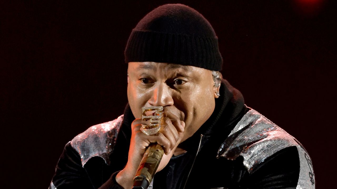 LL Cool J sets first arena tour in 30 years - Newsday