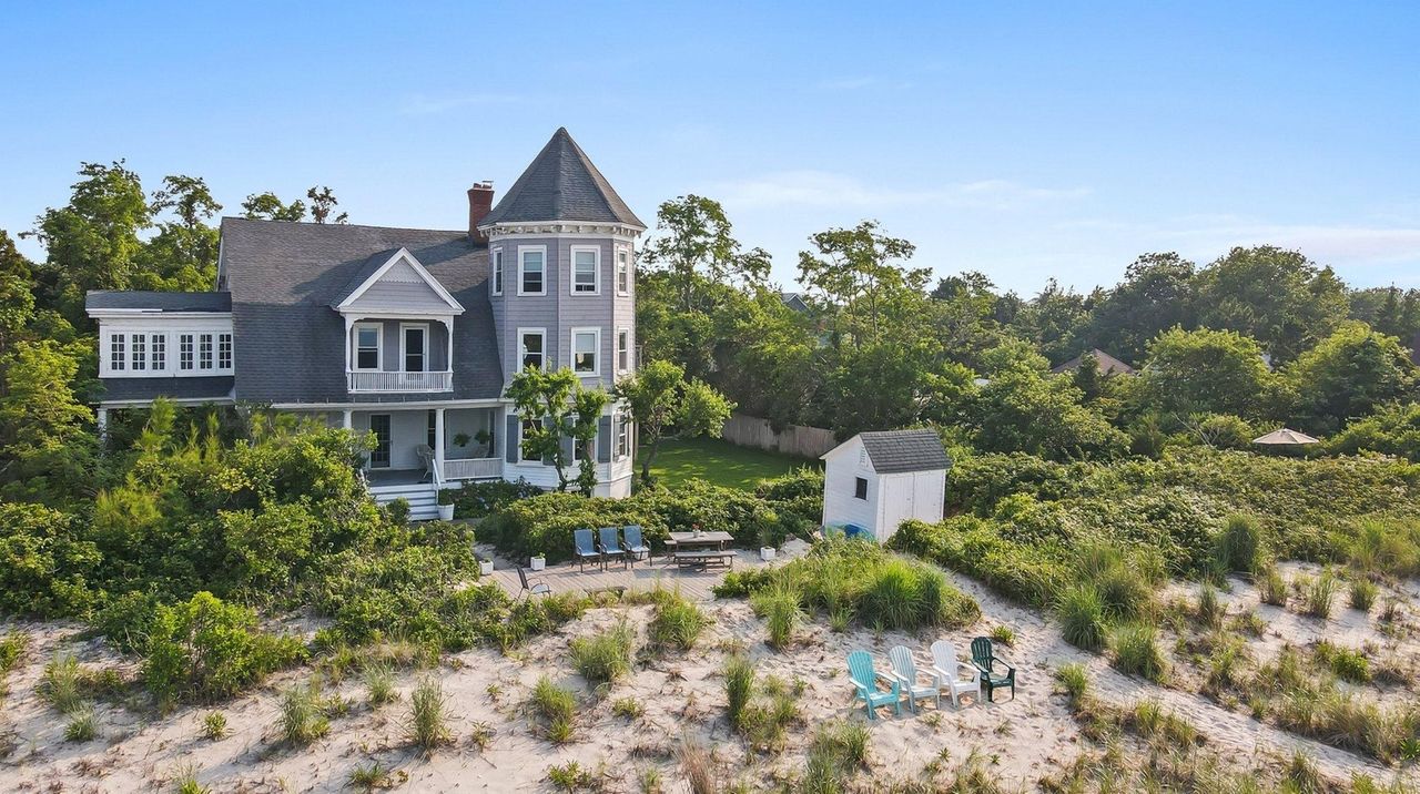 Asharoken Victorian on LI Sound lists for $1.85M - Newsday