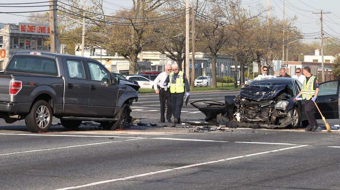 Massapequa man pleads guilty in fatal Sunrise crash, DA says - Newsday
